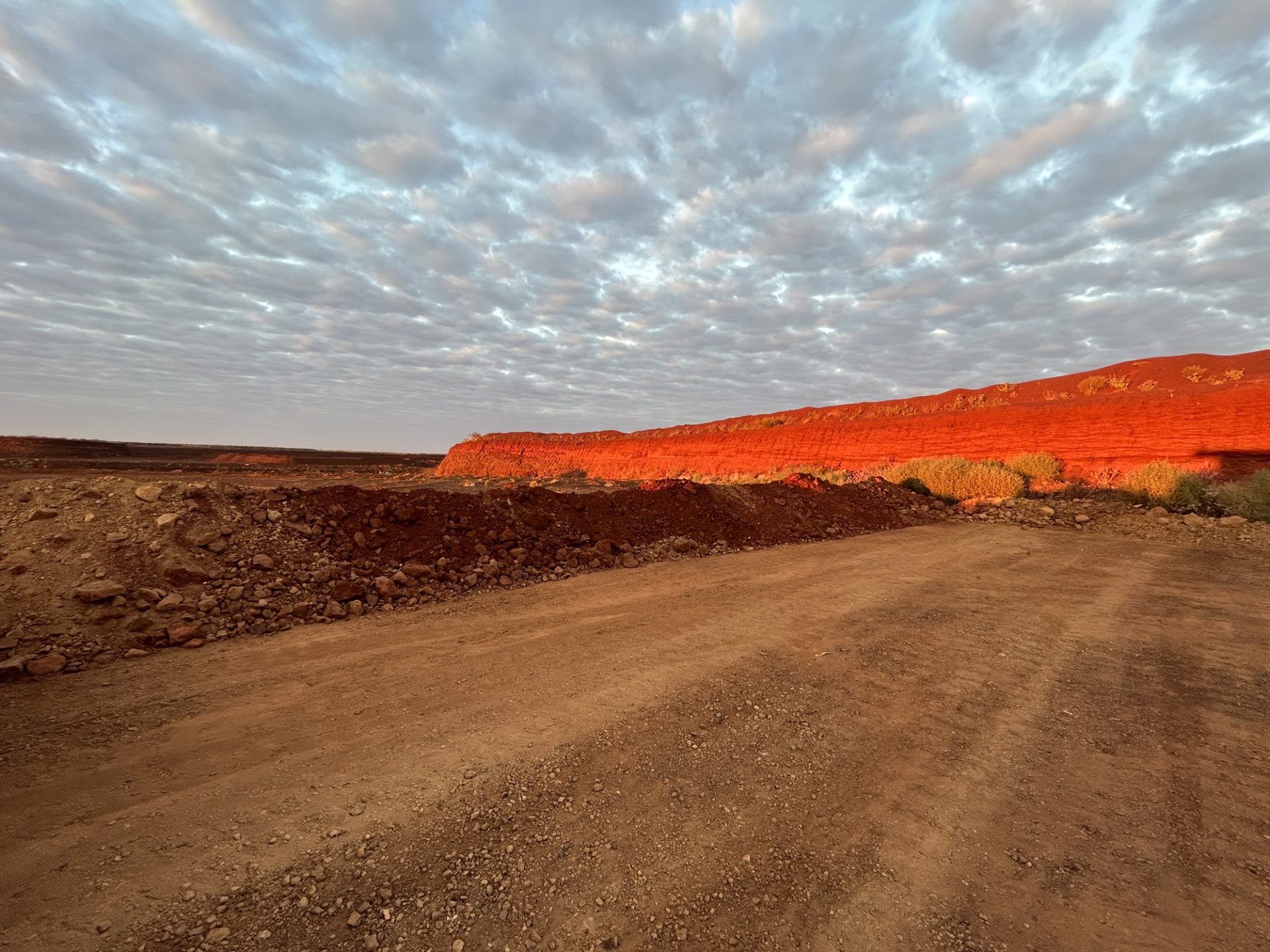 Contact - Guma-Warnii Resources